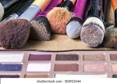 346,972 Makeup Brushes Stock Photos, Images & Photography | Shutterstock