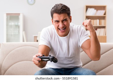 275 Hide Game In Pc Images, Stock Photos & Vectors | Shutterstock