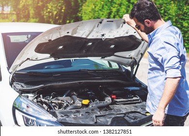 Businessman Opening Trunk Checking Engine Car Foto stock 4607944 ...