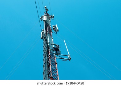 705 Telecom tower climb Images, Stock Photos & Vectors | Shutterstock