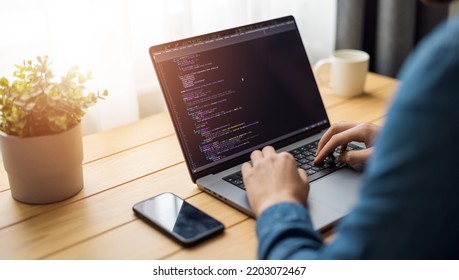 816 imágenes de Hombre codificando en un portátil - Imágenes, fotos y ...