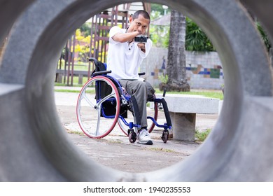 446 Disabled photographer Images, Stock Photos & Vectors | Shutterstock