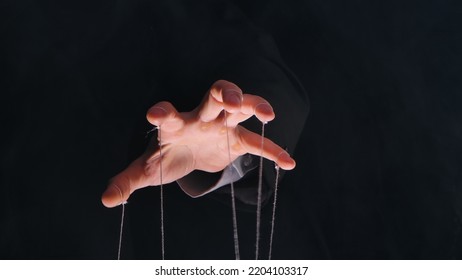Hand manipulate control strings threads puppets : 165 images, photos et ...