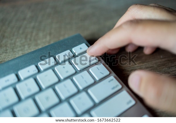 4,950 Delete Screen Images, Stock Photos & Vectors | Shutterstock