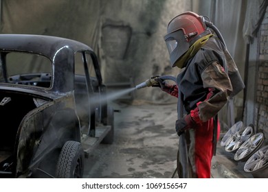 Man Process Sandblasting Stock Photo 1069156547 | Shutterstock