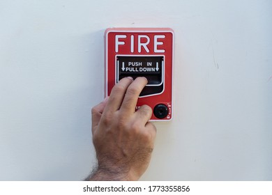Push Pull Down Fire Alarm Manual Foto Stok 796173481 | Shutterstock