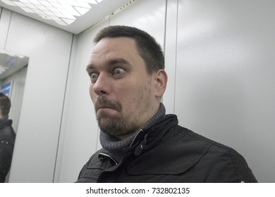 133 Man stuck in the elevator Images, Stock Photos & Vectors | Shutterstock