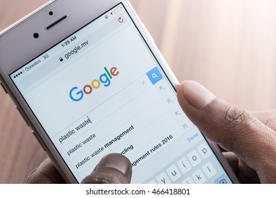 1,643 Man searching on google Images, Stock Photos & Vectors | Shutterstock