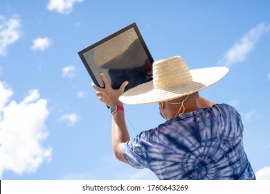 385 Indirect view Images, Stock Photos & Vectors | Shutterstock
