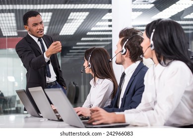 Manager Explaining Something Employees Call Centre Stock Photo (Edit ...