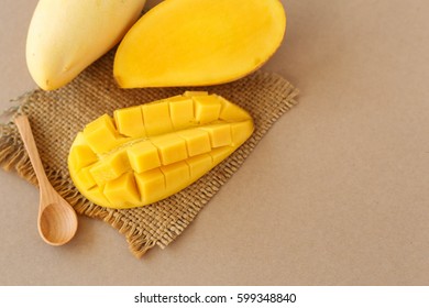 Mango Stock Photo 599348840 | Shutterstock