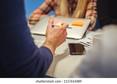 Mans Hand Explaining Gesture While Office ภาพสต็อก 1117614389 ...