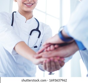 498 Great Team Of Doctors Images, Stock Photos & Vectors | Shutterstock