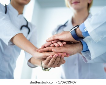 498 Great Team Of Doctors Images, Stock Photos & Vectors | Shutterstock