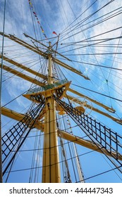 Mast Vertically Standing Structure On Vessel Stock Photo 444447343 ...