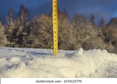 213 Snow ruler scale Images, Stock Photos & Vectors | Shutterstock
