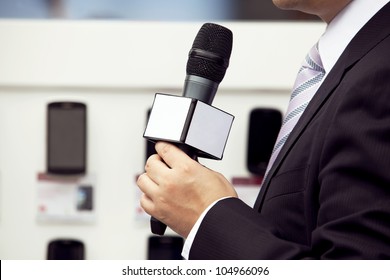 56,731 Tv microphone Images, Stock Photos & Vectors | Shutterstock