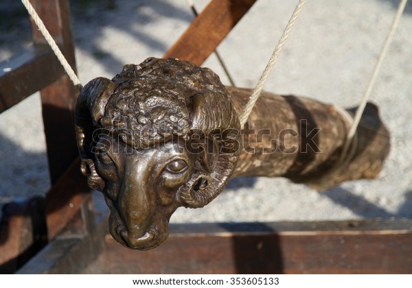 Medieval Battering Ram Stock Photo 353605133 | Shutterstock