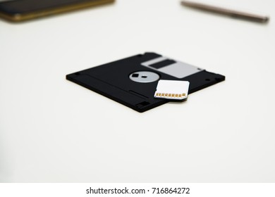 Memory Card Old Floppy Disk Memory Stock Photo 716864272 | Shutterstock