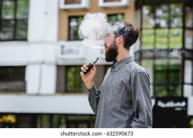 6,624 Vaping Guy Images, Stock Photos & Vectors | Shutterstock