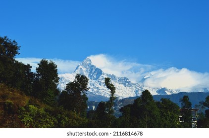 Fishtail peak Images, Stock Photos & Vectors | Shutterstock