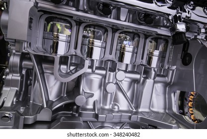 26,690 Engine gearbox Images, Stock Photos & Vectors | Shutterstock