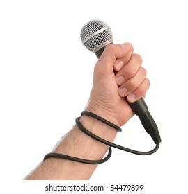 mano sosteniendo un micrófono en un: vector de stock (libre de regalías ...