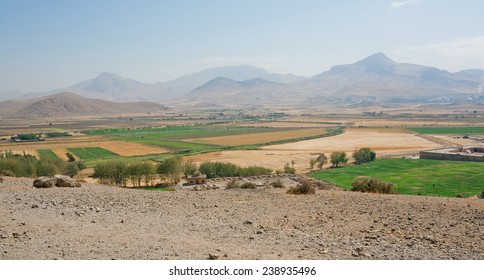 27,537 Middle eastern landscape Images, Stock Photos & Vectors ...