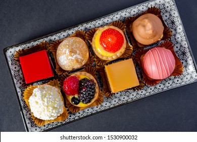 1,198 Mignon pastries Images, Stock Photos & Vectors | Shutterstock