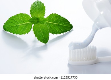 1,565 Toothpaste Ingredients Images, Stock Photos & Vectors | Shutterstock