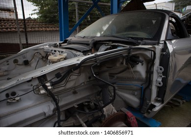 326 Missing engine automobile 图片、库存照片和矢量图 | Shutterstock