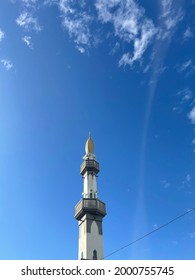 Mosque Calling Prayer Tower Stock Photo 2000755745 | Shutterstock