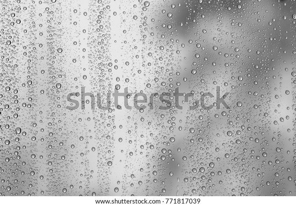 Multiple Water Drops Raindrops Different Sizes Stock Photo 771817039 ...
