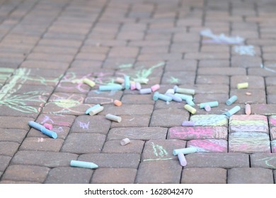 Chalk on the ground : 15 657 images, photos et images vectorielles de ...