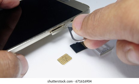 Nano Sim Memory Card Ejector Pin Stock Photo 671616904 | Shutterstock