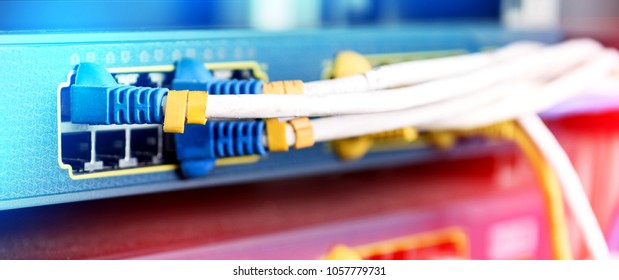 Network Cable Connect Switch Foto de stock 1057779731 | Shutterstock