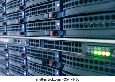 2,904 Computer server rack close up Images, Stock Photos & Vectors ...