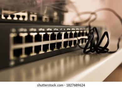 574 Rack mount switch Images, Stock Photos & Vectors | Shutterstock