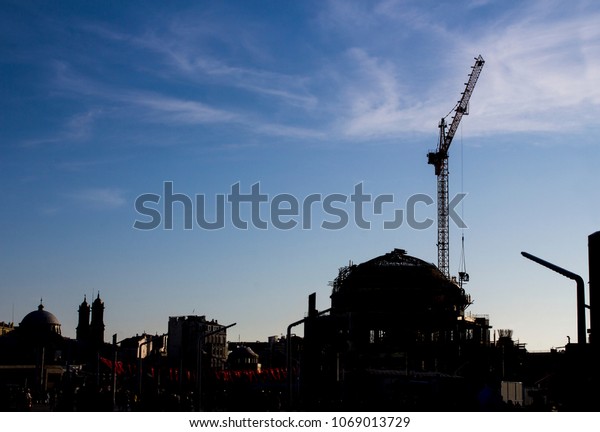 New Mosque Being Built Square Taksim Stock Photo 1069013729 | Shutterstock