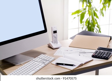 106,722 Clean office desk Images, Stock Photos & Vectors | Shutterstock