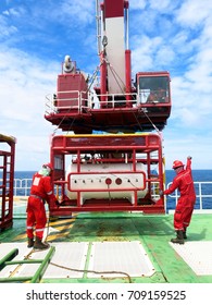Offshore Crews Using Crane Lifting Heavy Stock Photo 709159525 ...