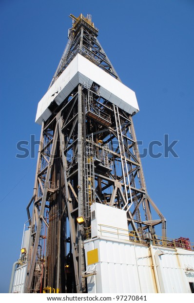 Offshore Jack Drilling Rig Looking Side Stock Photo 97270841 | Shutterstock