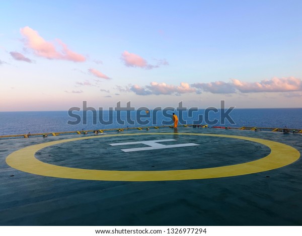 Offshore Platform Helideck Stock Photo 1326977294 | Shutterstock