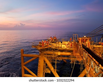 Offshore Workers Working On Jacket Platform Stock Photo 1032322294 ...