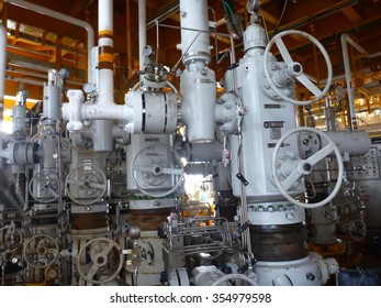 Offshore Xmas Tree Wellhead Platform Stock Photo 354979592 | Shutterstock