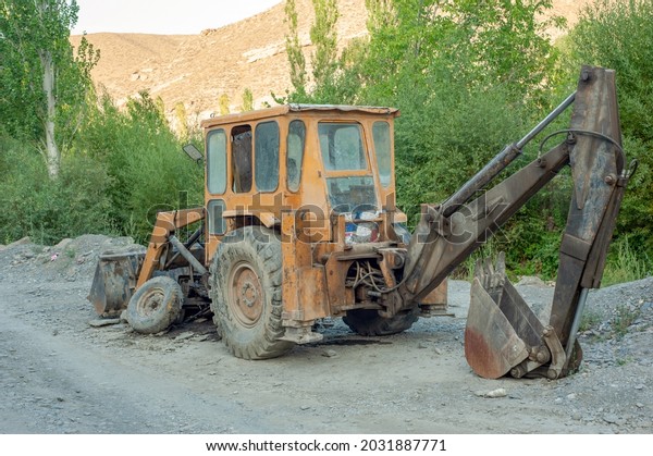 Old Backhoe Loaderbackhoe Loader Antique Broken Stock Photo 2031887771 ...