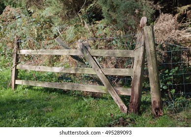 Locked Gated Property Stock Photo 36294172 | Shutterstock