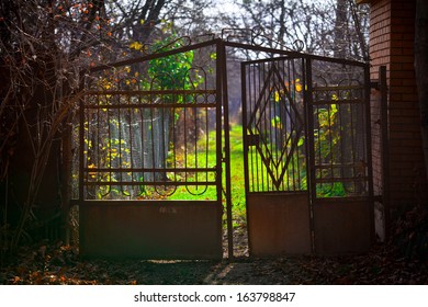 12,924 Broken gates Images, Stock Photos & Vectors | Shutterstock