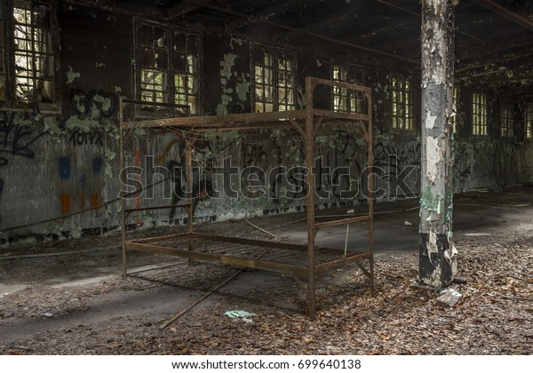 Old Bunk Bed Abandoned Prison Farm Stock Photo 699640138 | Shutterstock