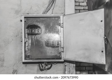 2,042 Rusted Electrical Panels Images, Stock Photos & Vectors ...
